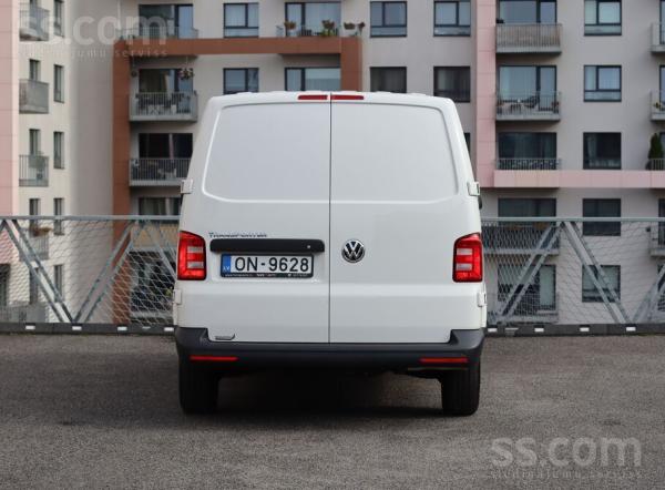 Balts Volkswagen Transporter 2019 Rīga, ar dzinēja tilpumu 2.00 L un nobraukumu 27 tūkst. km par 16980 €, foto 6 vietnē AUTOMOTO.COM.LV