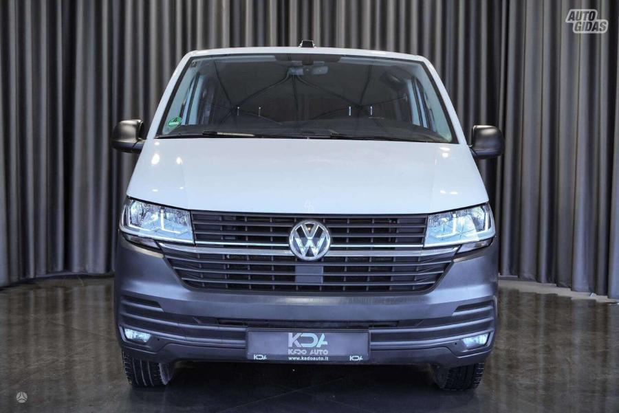 Balts Volkswagen Transporter 2020 Marijampole, ar dzinēja tilpumu 2.00 L un nobraukumu 252 tūkst. km par 13650 €, foto 3 vietnē AUTOMOTO.COM.LV