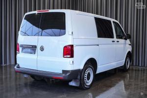 Balts Volkswagen Transporter 2020 Marijampole, ar dzinēja tilpumu 2.00 L un nobraukumu 252 tūkst. km par 13650 €, foto 11 vietnē AUTOMOTO.COM.LV
