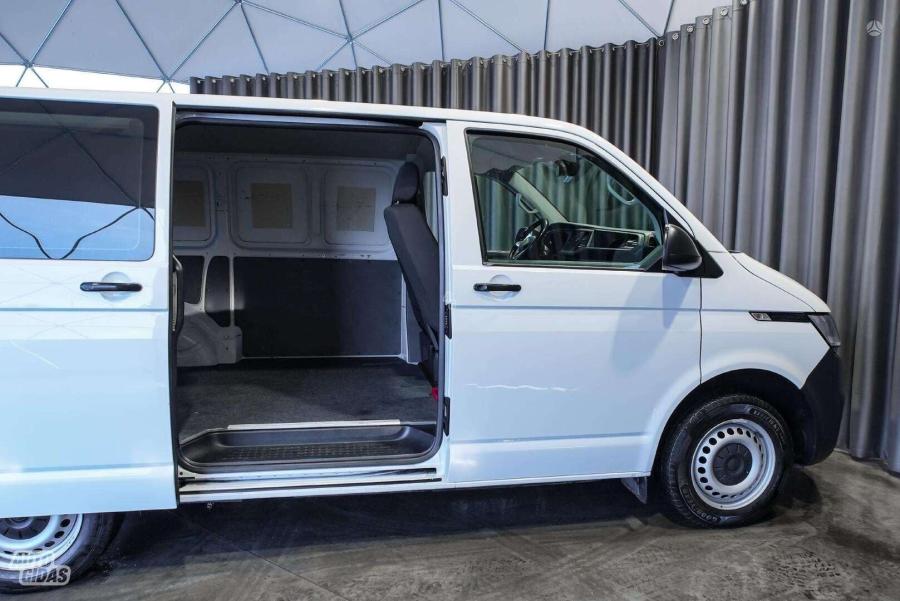 Balts Volkswagen Transporter 2020 Marijampole, ar dzinēja tilpumu 2.00 L un nobraukumu 252 tūkst. km par 13650 €, foto 14 vietnē AUTOMOTO.COM.LV