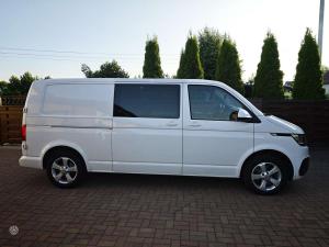 White Volkswagen Transporter 2020 in Taurage, with an engine capacity of 2.00 L and mileage of 190 thousand km for 16500 €, photo 9 on AUTOMOTO.COM.LV