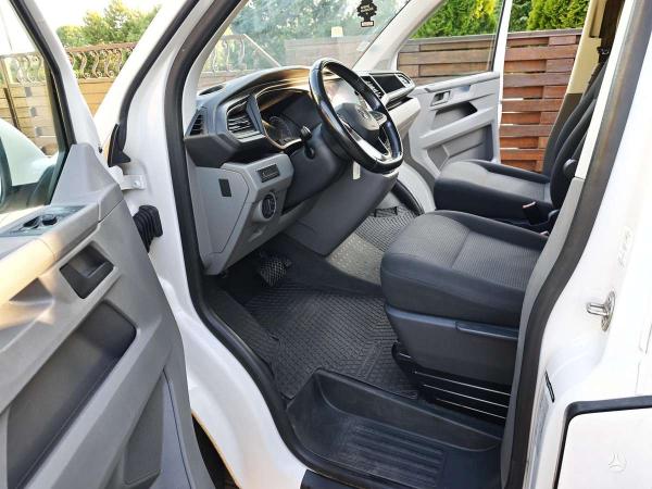 White Volkswagen Transporter 2020 in Taurage, with an engine capacity of 2.00 L and mileage of 190 thousand km for 16500 €, photo 10 on AUTOMOTO.COM.LV