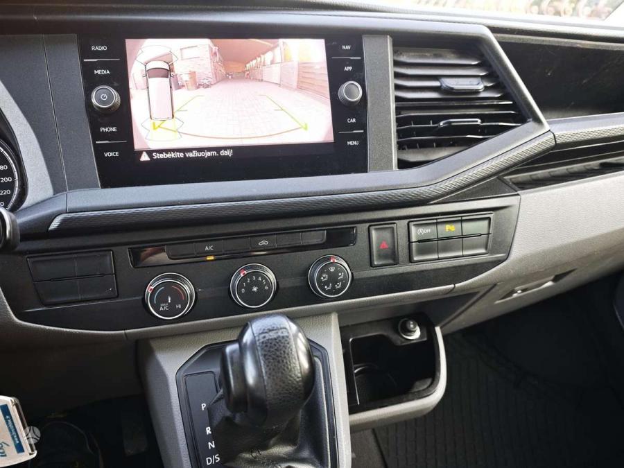 White Volkswagen Transporter 2020 in Taurage, with an engine capacity of 2.00 L and mileage of 190 thousand km for 16500 €, photo 14 on AUTOMOTO.COM.LV