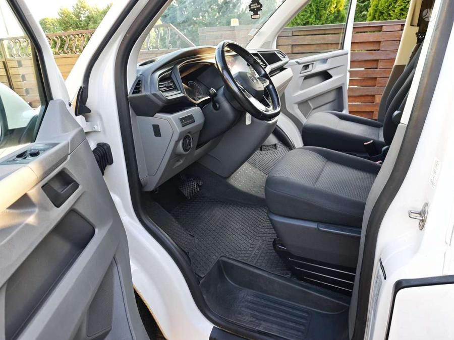White Volkswagen Transporter 2020 in Taurage, with an engine capacity of 2.00 L and mileage of 190 thousand km for 16500 €, photo 18 on AUTOMOTO.COM.LV