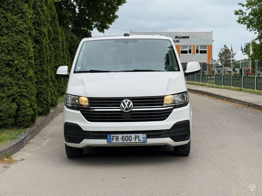 White Volkswagen Transporter 2020 in Taurage, with an engine capacity of 1.97 L and mileage of 270 thousand km for 14500 €, photo 3 on AUTOMOTO.COM.LV