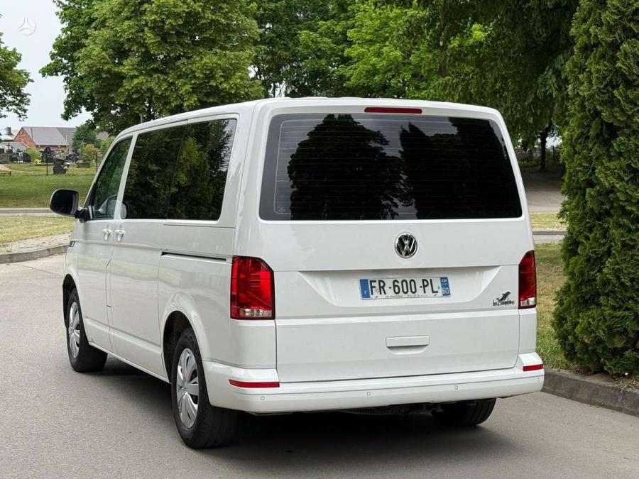 White Volkswagen Transporter 2020 in Taurage, with an engine capacity of 1.97 L and mileage of 270 thousand km for 14500 €, photo 17 on AUTOMOTO.COM.LV