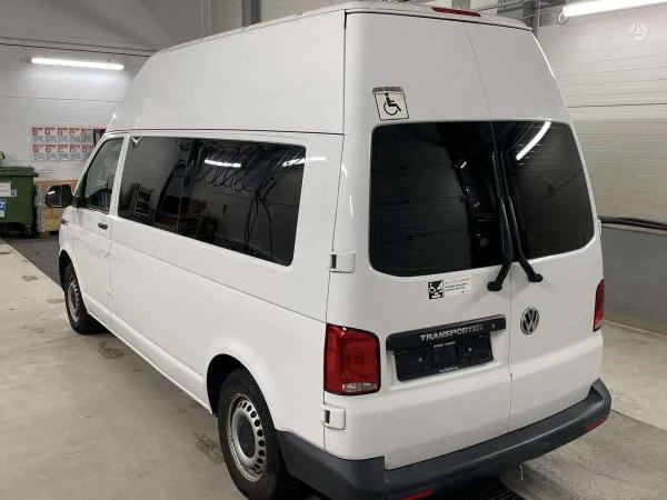 White Volkswagen Transporter 2021 in Klaipeda, with an engine capacity of 1.97 L and mileage of 41 thousand km for 21175 €, photo 5 on AUTOMOTO.COM.LV