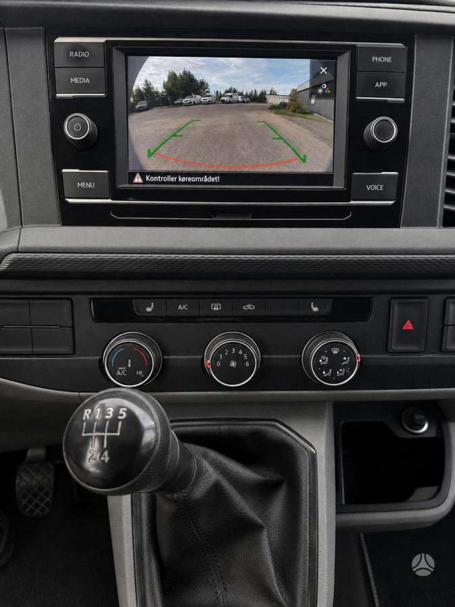 Balts Volkswagen Transporter 2021 Pakruojis, ar dzinēja tilpumu 2.00 L un nobraukumu 248 tūkst. km par 11900 €, foto 11 vietnē AUTOMOTO.COM.LV