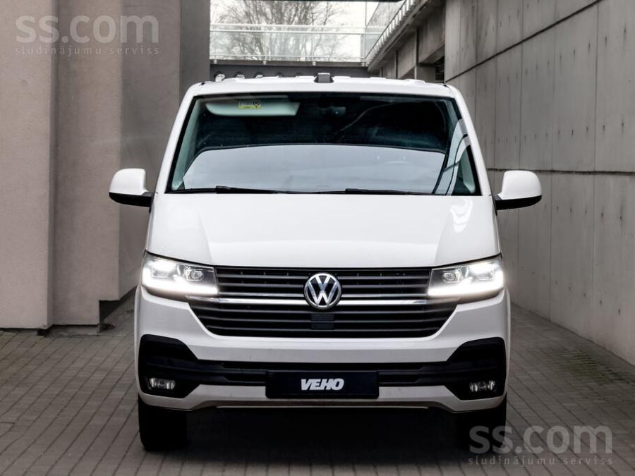 White Volkswagen Transporter 2023 in Riga, with an engine capacity of 2.00 L and mileage of 126 thousand km for 29900 €, photo 2 on AUTOMOTO.COM.LV