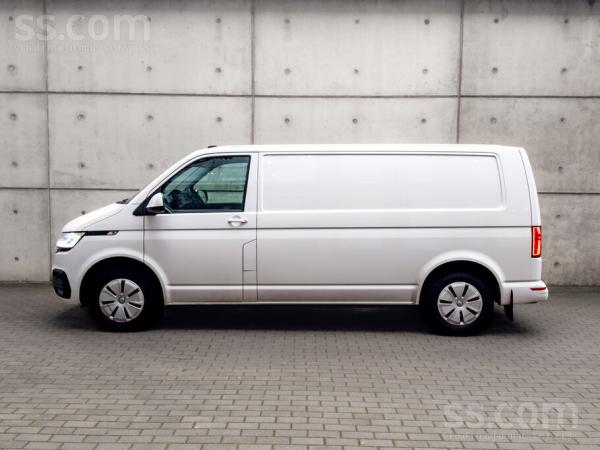 White Volkswagen Transporter 2023 in Riga, with an engine capacity of 2.00 L and mileage of 126 thousand km for 29900 €, photo 8 on AUTOMOTO.COM.LV