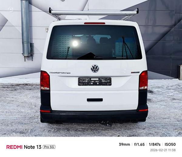 White Volkswagen Transporter 2023 in Kaunas, with an engine capacity of 1.97 L and mileage of 49 thousand km for 29950 €, photo 10 on AUTOMOTO.COM.LV