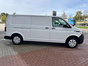 Balts Volkswagen Transporter 2023 Šauļi, ar dzinēja tilpumu 1.97 L un nobraukumu 26 tūkst. km par 24900 €, foto 5 vietnē AUTOMOTO.COM.LV