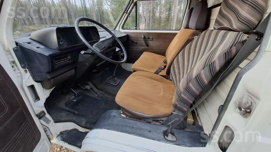 Balts Volkswagen Transporter 1984 Gulbene, ar dzinēja tilpumu 1.60 L un nobraukumu 5 tūkst. km par 5000 €, foto 7 vietnē AUTOMOTO.COM.LV