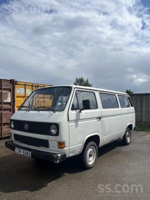 Balts Volkswagen Transporter 1988 Rīga, ar dzinēja tilpumu 1.60 L un nobraukumu 300 tūkst. km par 1500 €, foto  vietnē AUTOMOTO.COM.LV