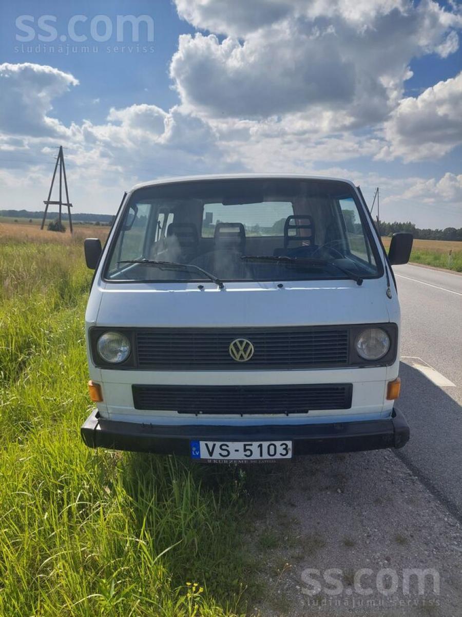 Balts Volkswagen Transporter 1989 Liepāja, ar dzinēja tilpumu 1.60 L un nobraukumu 45 tūkst. km par 2300 €, foto 1 vietnē AUTOMOTO.COM.LV