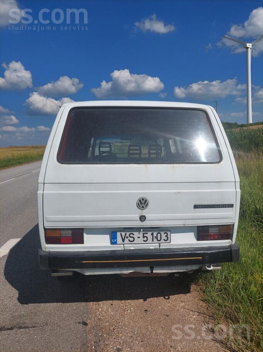 Balts Volkswagen Transporter 1989 Liepāja, ar dzinēja tilpumu 1.60 L un nobraukumu 45 tūkst. km par 2300 €, foto 3 vietnē AUTOMOTO.COM.LV