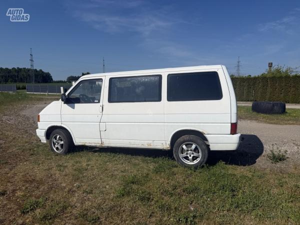 White Volkswagen Transporter 1995 in Gargzdai, with an engine capacity of 1.90 L and mileage of 400 thousand km for 900 €, photo 2 on AUTOMOTO.COM.LV