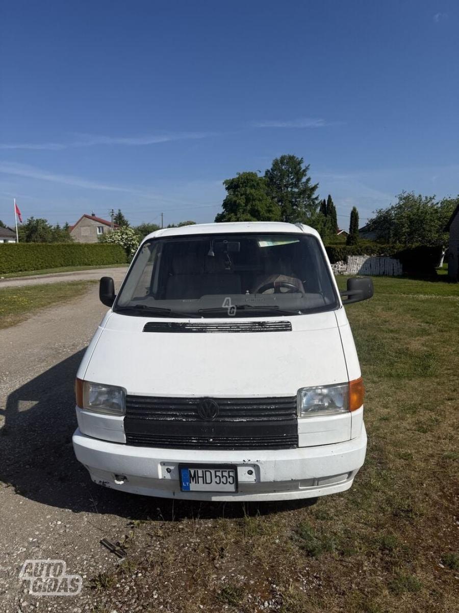 White Volkswagen Transporter 1995 in Gargzdai, with an engine capacity of 1.90 L and mileage of 400 thousand km for 900 €, photo 4 on AUTOMOTO.COM.LV