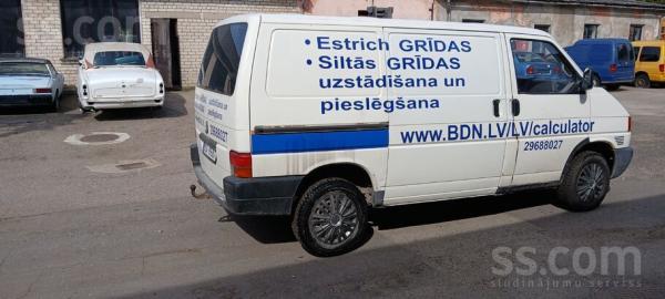 Balts Volkswagen Transporter 1996 Rīga, ar dzinēja tilpumu 2.00 L un nobraukumu 239 tūkst. km par 1550 €, foto 3 vietnē AUTOMOTO.COM.LV