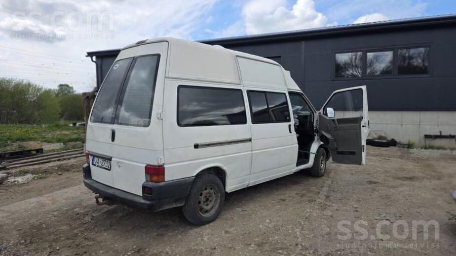 Белый Фольксваген Transporter 1997 в Лиепая, объемом двигателя 2.50 л и пробегом 550 тыс. км за 2500 €, фото 4 на AUTOMOTO.COM.LV