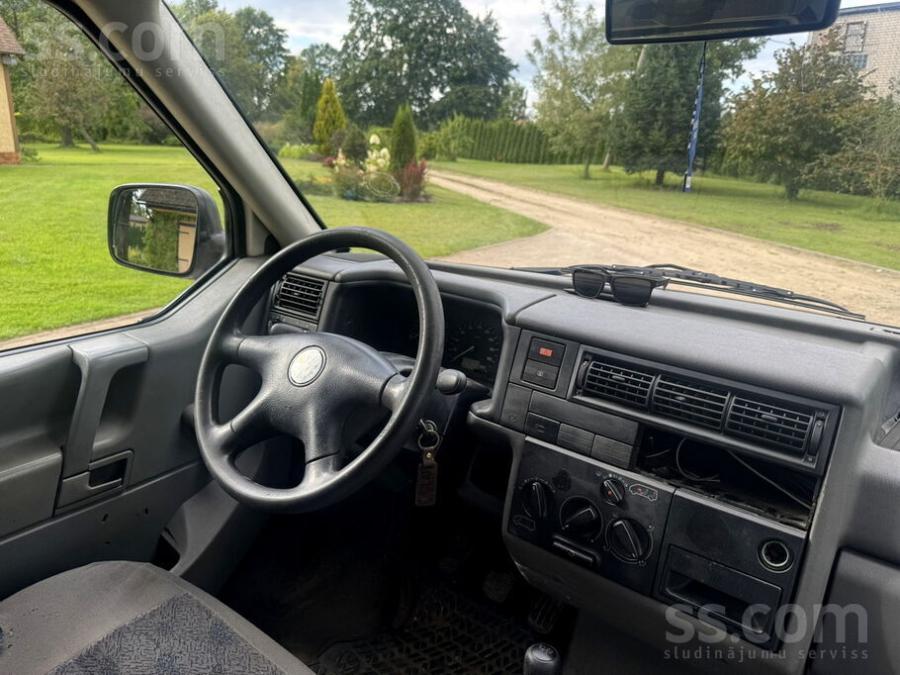 Balts Volkswagen Transporter 1997 Rīga, ar dzinēja tilpumu 1.90 L un nobraukumu 415 tūkst. km par 3500 €, foto 10 vietnē AUTOMOTO.COM.LV
