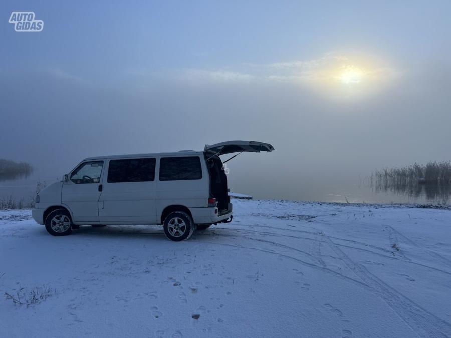 White Volkswagen Transporter 1998 in Vilnius, with an engine capacity of 2.40 L and mileage of 277 thousand km for 3250 €, photo 7 on AUTOMOTO.COM.LV