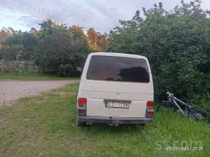 White Volkswagen Transporter 1998 in Talsi, with an engine capacity of 2.50 L and mileage of 307 thousand km for 2000 €, photo  on AUTOMOTO.COM.LV