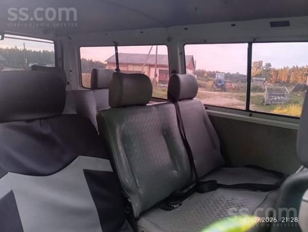 White Volkswagen Transporter 1998 in Talsi, with an engine capacity of 2.50 L and mileage of 307 thousand km for 2000 €, photo 3 on AUTOMOTO.COM.LV