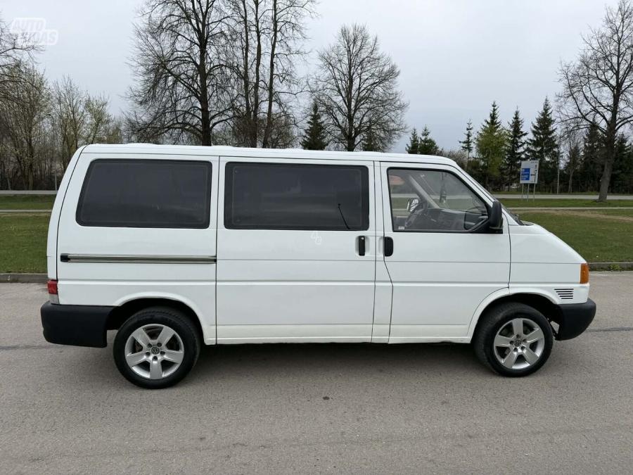 White Volkswagen Transporter 1999 in Ukmerge, with an engine capacity of 2.50 L and mileage of 516 thousand km for 1800 €, photo 9 on AUTOMOTO.COM.LV