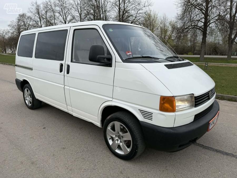 White Volkswagen Transporter 1999 in Ukmerge, with an engine capacity of 2.50 L and mileage of 516 thousand km for 1800 €, photo 10 on AUTOMOTO.COM.LV