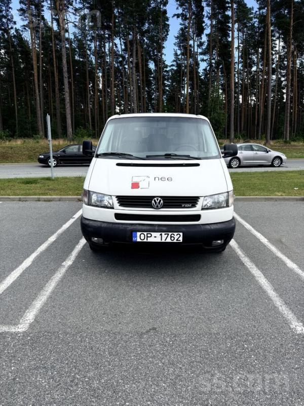 Balts Volkswagen Transporter 1999 Rīga, ar dzinēja tilpumu 2.50 L un nobraukumu 301 tūkst. km par 5200 €, foto 1 vietnē AUTOMOTO.COM.LV