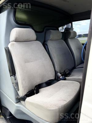 Balts Volkswagen Transporter 1999 Rīga, ar dzinēja tilpumu 2.50 L un nobraukumu 301 tūkst. km par 5200 €, foto 10 vietnē AUTOMOTO.COM.LV