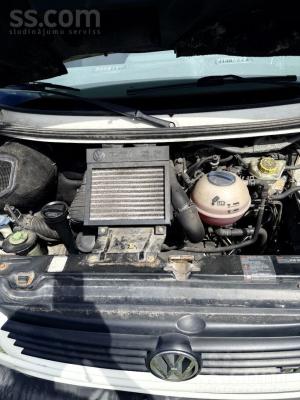 Balts Volkswagen Transporter 1999 Rīga, ar dzinēja tilpumu 2.50 L un nobraukumu 301 tūkst. km par 5200 €, foto 18 vietnē AUTOMOTO.COM.LV