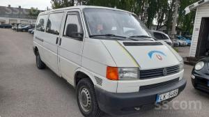 White Volkswagen Transporter 2000 in Riga, with an engine capacity of 2.50 L and mileage of 293 thousand km for 7500 €, photo 3 on AUTOMOTO.COM.LV