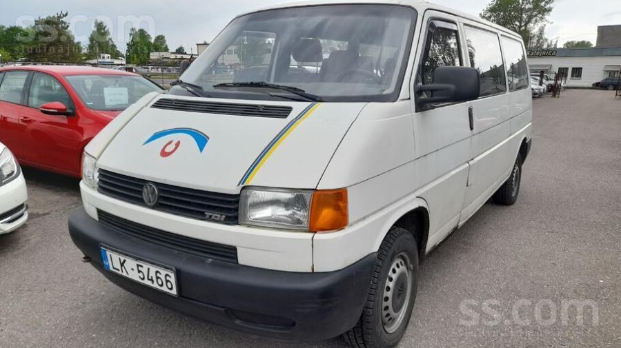 White Volkswagen Transporter 2000 in Riga, with an engine capacity of 2.50 L and mileage of 293 thousand km for 7500 €, photo 4 on AUTOMOTO.COM.LV