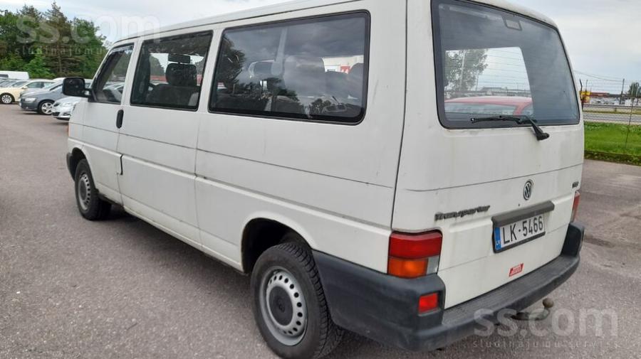 White Volkswagen Transporter 2000 in Riga, with an engine capacity of 2.50 L and mileage of 293 thousand km for 7500 €, photo 5 on AUTOMOTO.COM.LV