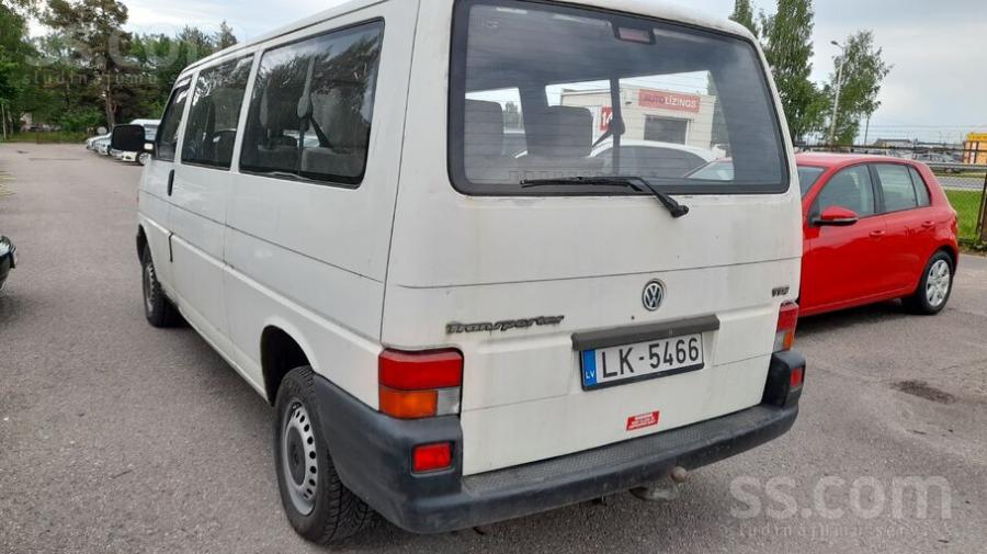 White Volkswagen Transporter 2000 in Riga, with an engine capacity of 2.50 L and mileage of 293 thousand km for 7500 €, photo 6 on AUTOMOTO.COM.LV
