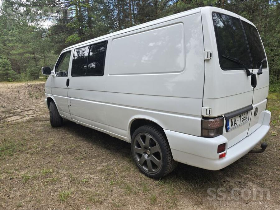 Balts Volkswagen Transporter 2000 Rīga, ar dzinēja tilpumu 2.50 L un nobraukumu 427 tūkst. km par 4600 €, foto 6 vietnē AUTOMOTO.COM.LV