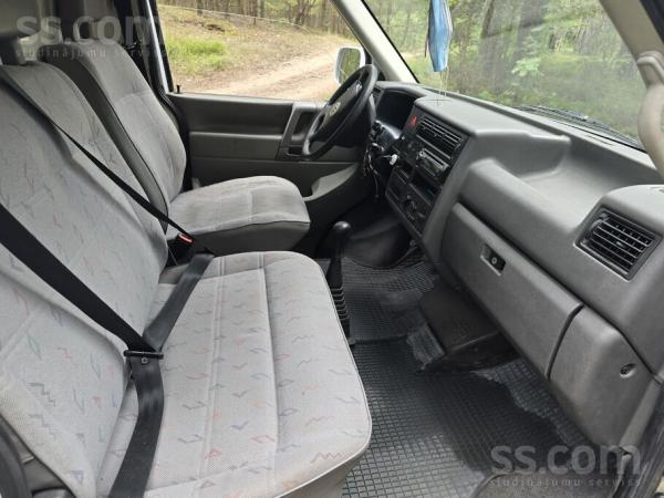 Balts Volkswagen Transporter 2000 Rīga, ar dzinēja tilpumu 2.50 L un nobraukumu 427 tūkst. km par 4600 €, foto 9 vietnē AUTOMOTO.COM.LV