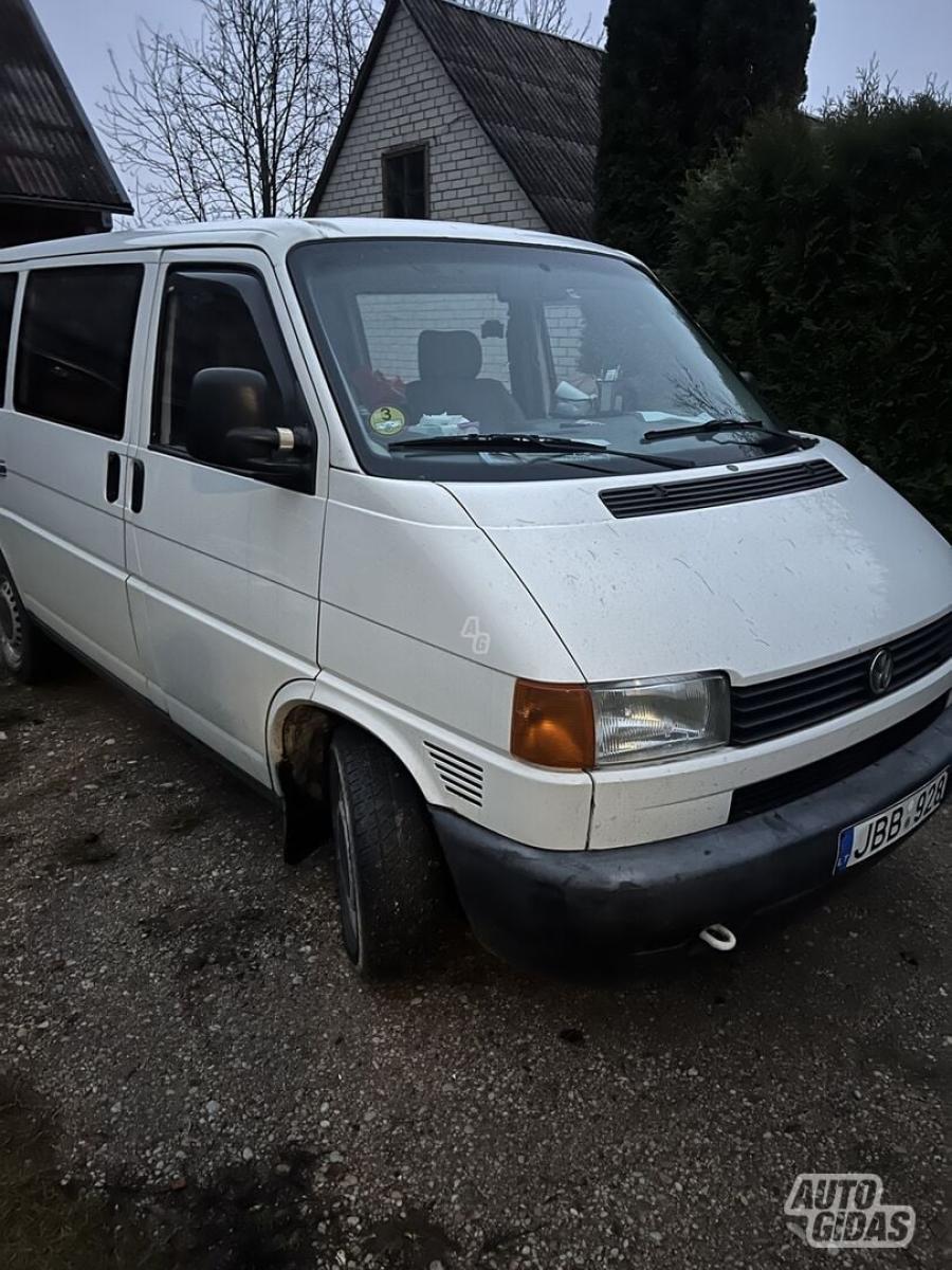Balts Volkswagen Transporter 2000 Birštonas, ar dzinēja tilpumu 2.50 L un nobraukumu 388 tūkst. km par 2800 €, foto 3 vietnē AUTOMOTO.COM.LV