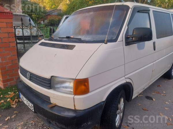 Volkswagen Transporter 2000 Ludza vietnÄ Balts Volkswagen Transporter 2000 Ludza, ar dzinÄja tilpumu 2.50 L un nobraukumu 600 tÅ«kst. km par 1350 ā¬, foto 3 vietnÄ AUTOMOTO.COM.LV