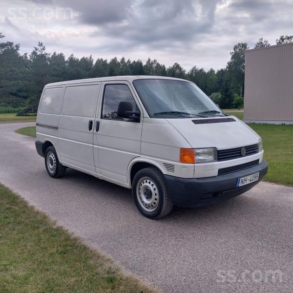 White Volkswagen Transporter 2001 in Riga, with an engine capacity of 2.50 L and mileage of 262 thousand km for 3300 €, photo 7 on AUTOMOTO.COM.LV