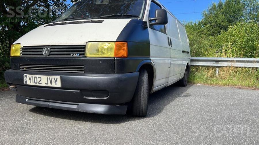 White Volkswagen Transporter 2001 in Riga, with an engine capacity of 2.50 L and mileage of 0 thousand km for 1500 €, photo 1 on AUTOMOTO.COM.LV