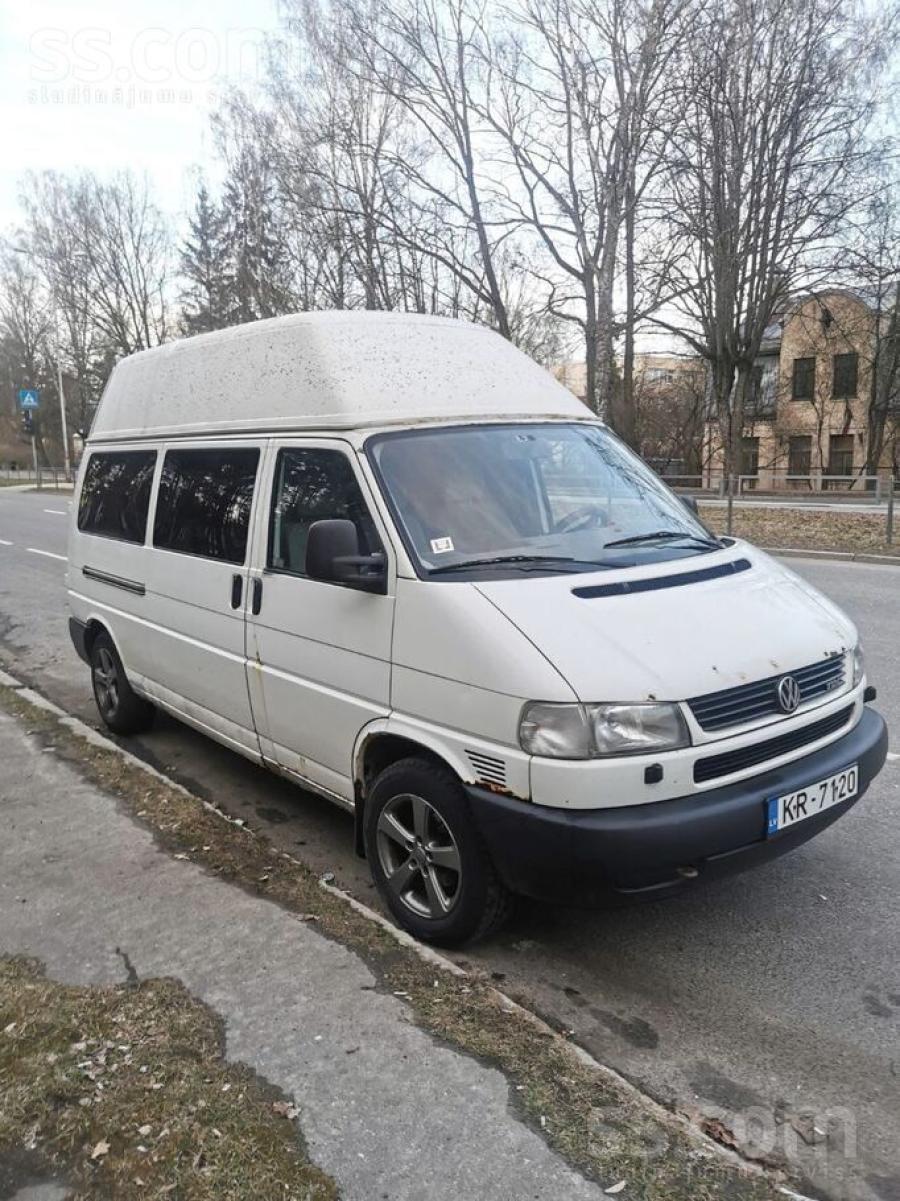 White Volkswagen Transporter 2002 in Riga, with an engine capacity of 2.50 L and mileage of 429 thousand km for 3500 €, photo 3 on AUTOMOTO.COM.LV