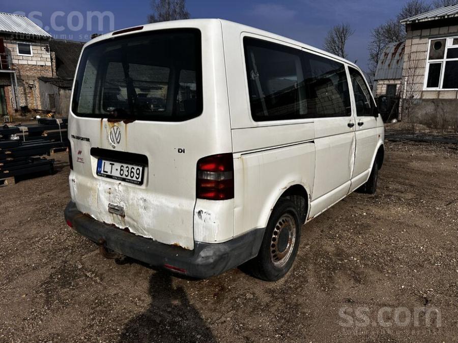 White Volkswagen Transporter 2003 in Jekabpils, with an engine capacity of 1.90 L and mileage of 540 thousand km for 1000 €, photo 4 on AUTOMOTO.COM.LV