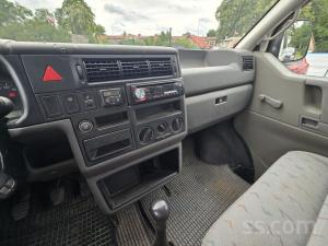 Balts Volkswagen Transporter 2003 Kuldīga, ar dzinēja tilpumu 2.50 L un nobraukumu 317 tūkst. km par 3900 €, foto 7 vietnē AUTOMOTO.COM.LV