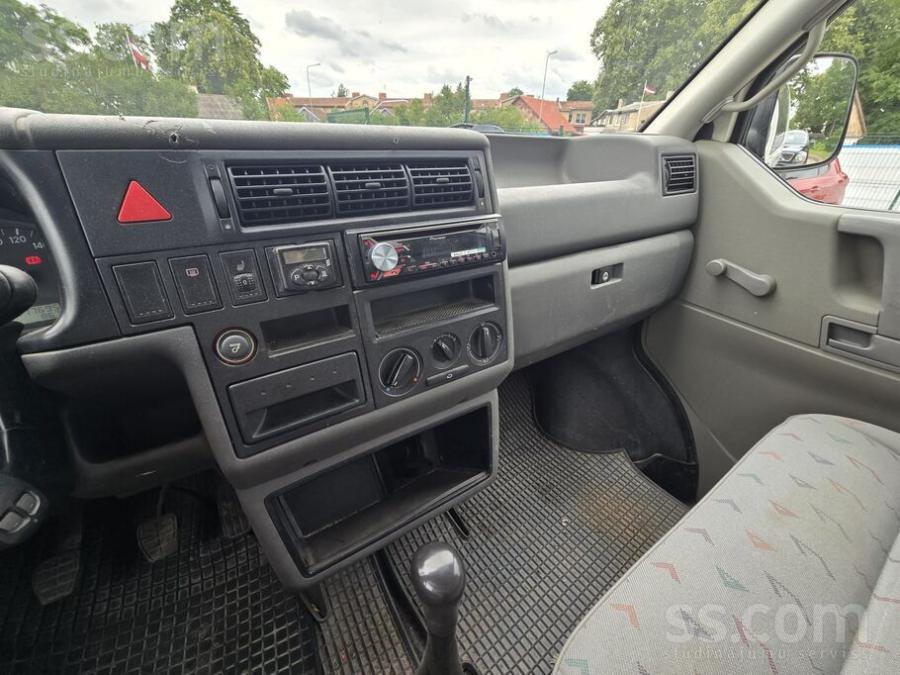 Balts Volkswagen Transporter 2003 Kuldīga, ar dzinēja tilpumu 2.50 L un nobraukumu 317 tūkst. km par 3900 €, foto 7 vietnē AUTOMOTO.COM.LV