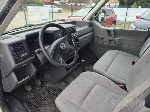 White Volkswagen Transporter 2003 in Kuldiga, with an engine capacity of 2.50 L and mileage of 317 thousand km for 3900 €, photo 9 on AUTOMOTO.COM.LV