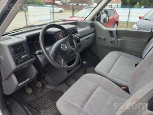 Balts Volkswagen Transporter 2003 Kuldīga, ar dzinēja tilpumu 2.50 L un nobraukumu 317 tūkst. km par 3900 €, foto 10 vietnē AUTOMOTO.COM.LV