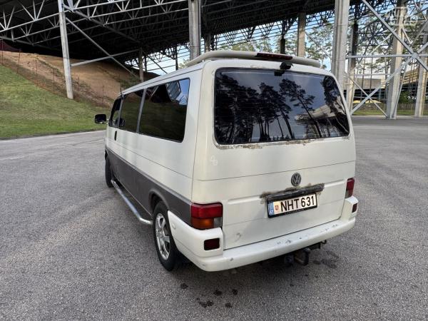 White Volkswagen Transporter 2003 in Druskininkai, with an engine capacity of 2.50 L and mileage of 214 thousand km for 12000 €, photo 2 on AUTOMOTO.COM.LV